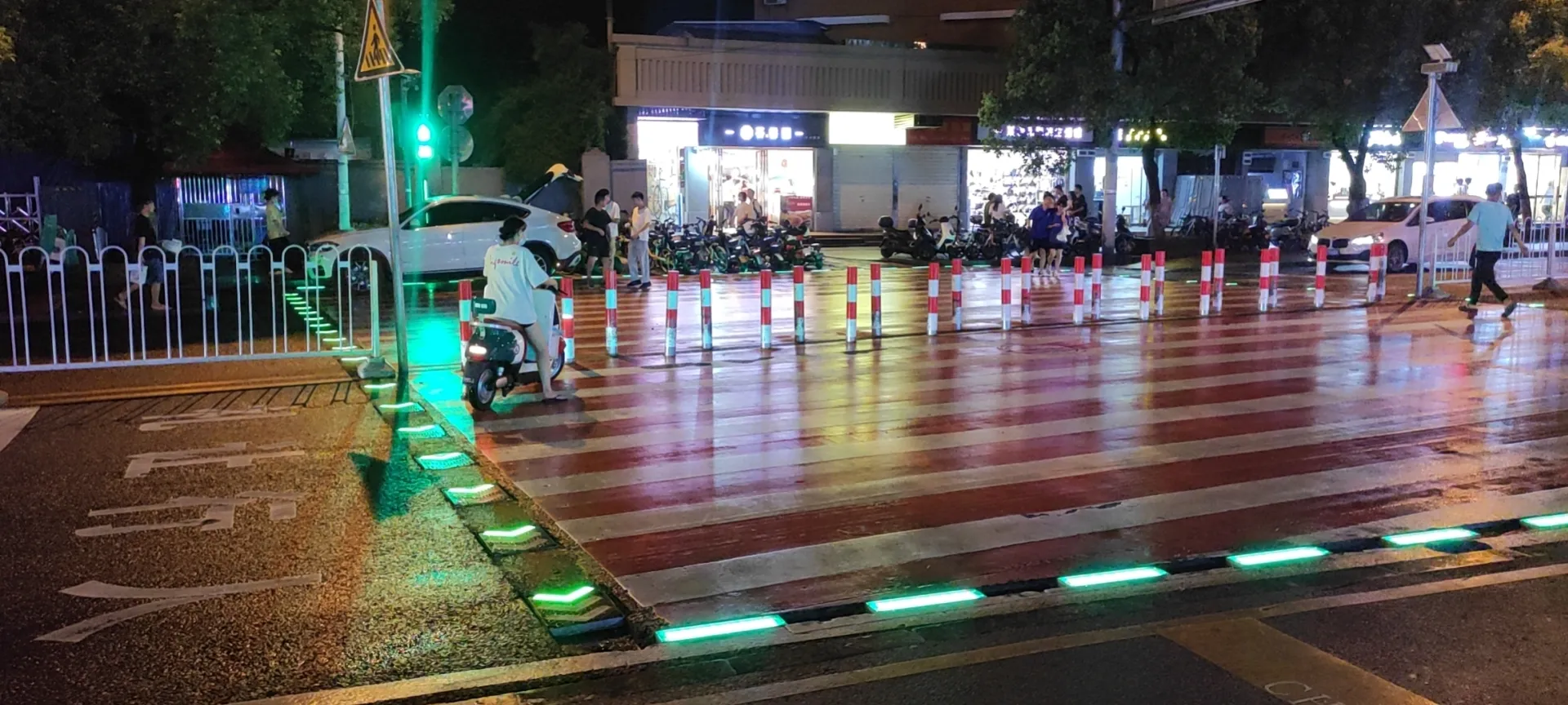 Best LED Ground Pedestrian Zebra Crossing Traffic Light Company - BBM ...