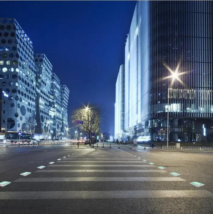 The Base Guide To Road Studs | BBM Traffic Light