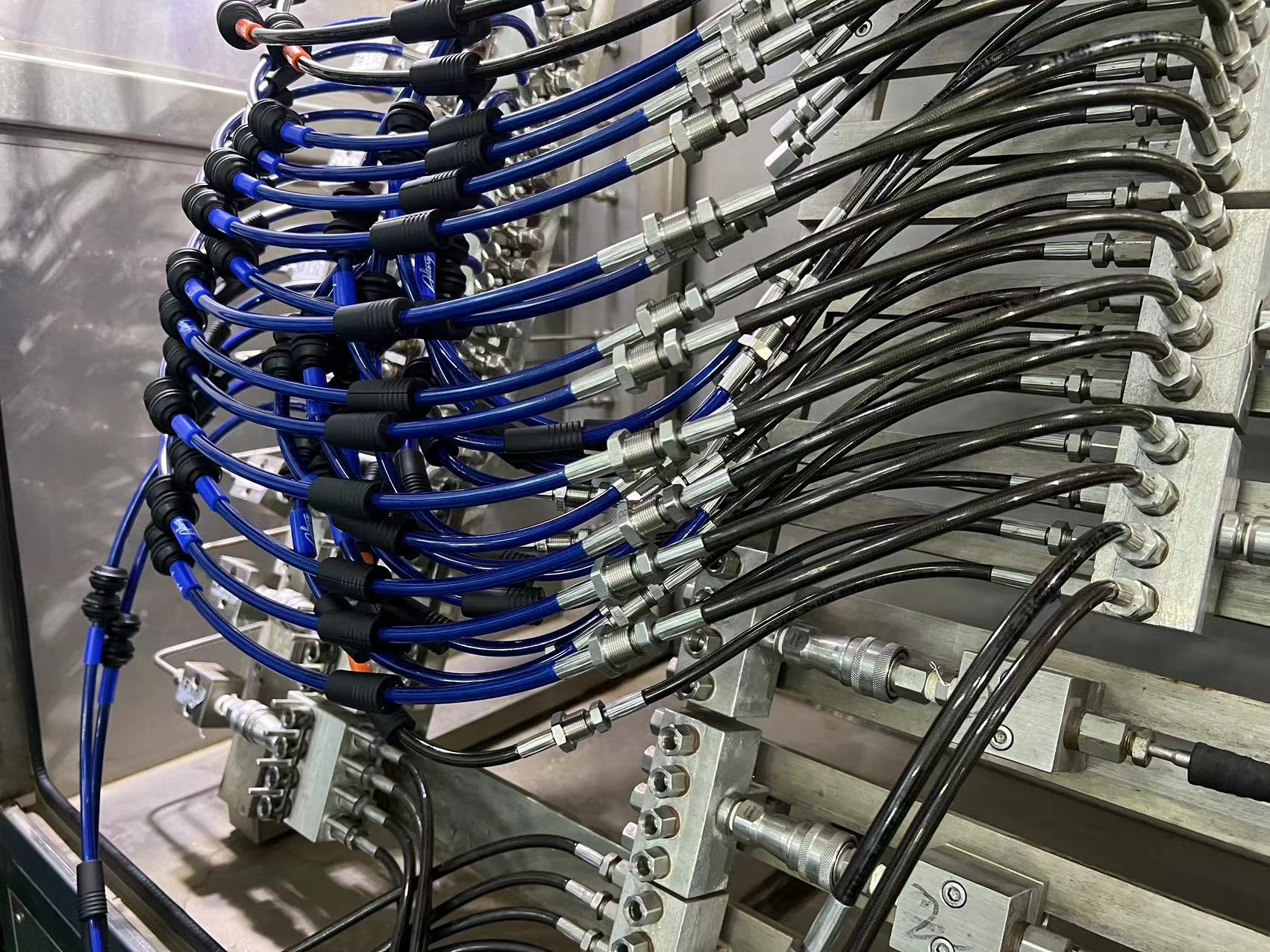 Comparison of CPE Hose and PTFE Hose | PASSIONHOSE