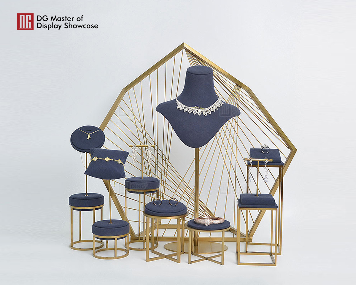 DG Showcase Luxury High End Jewelry Display Props Metal Stand Necklace ...