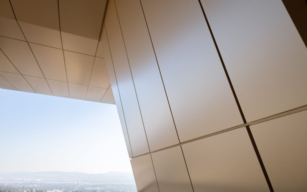 Tips and methods for folding and slotting Aluminum composite panel