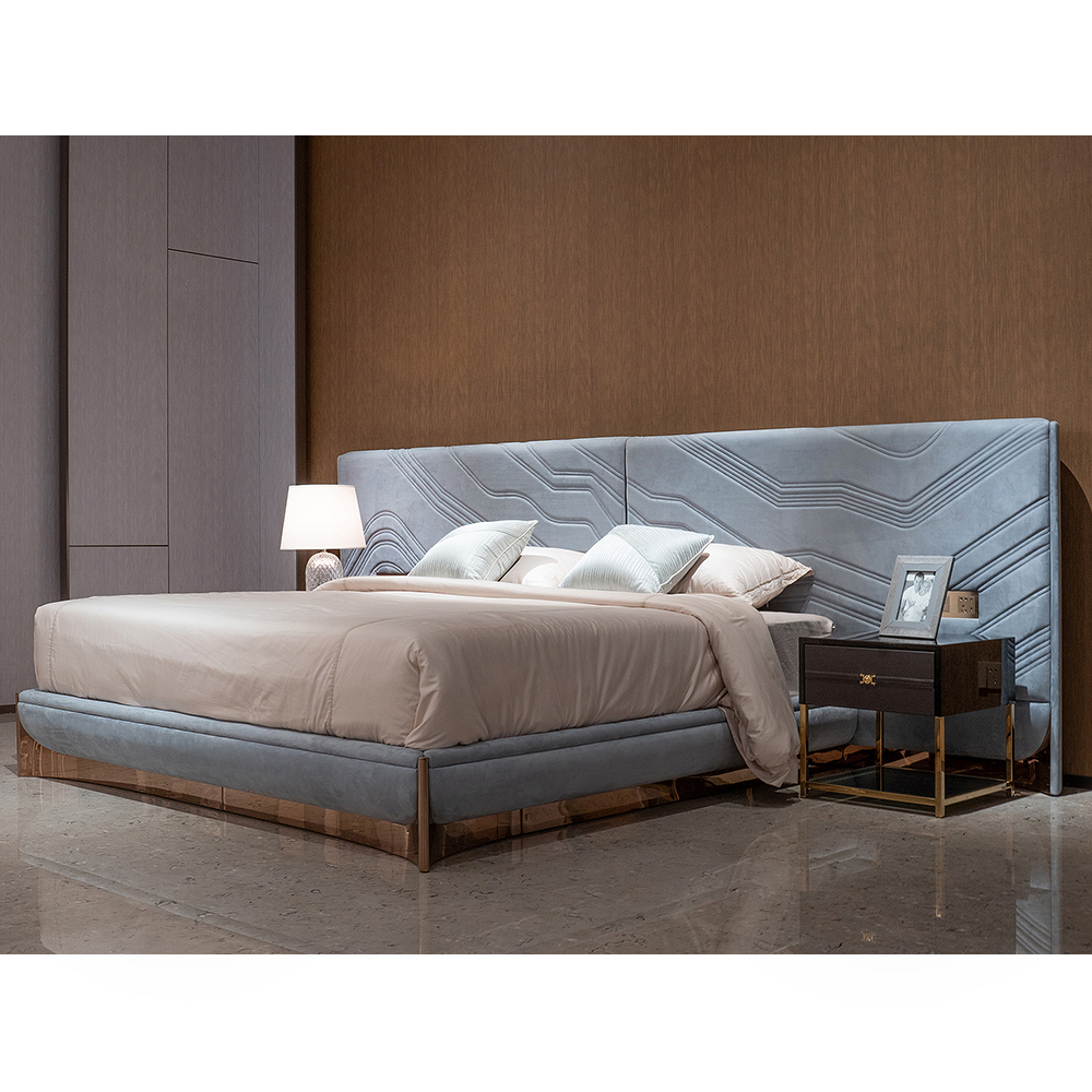 Modern Wide Screen Bed for Contemporary Bedrooms WH318B10 | Ekar Furniture