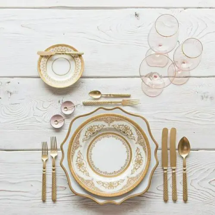 The language of cutlery: Dining etiquette at the table