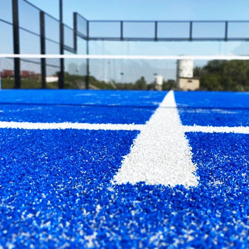 What is padel artificial grass？