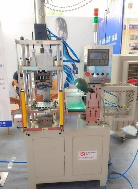 Creating Artistic Ceramic Wall Panels with Ceramic Press Machines | Hommar