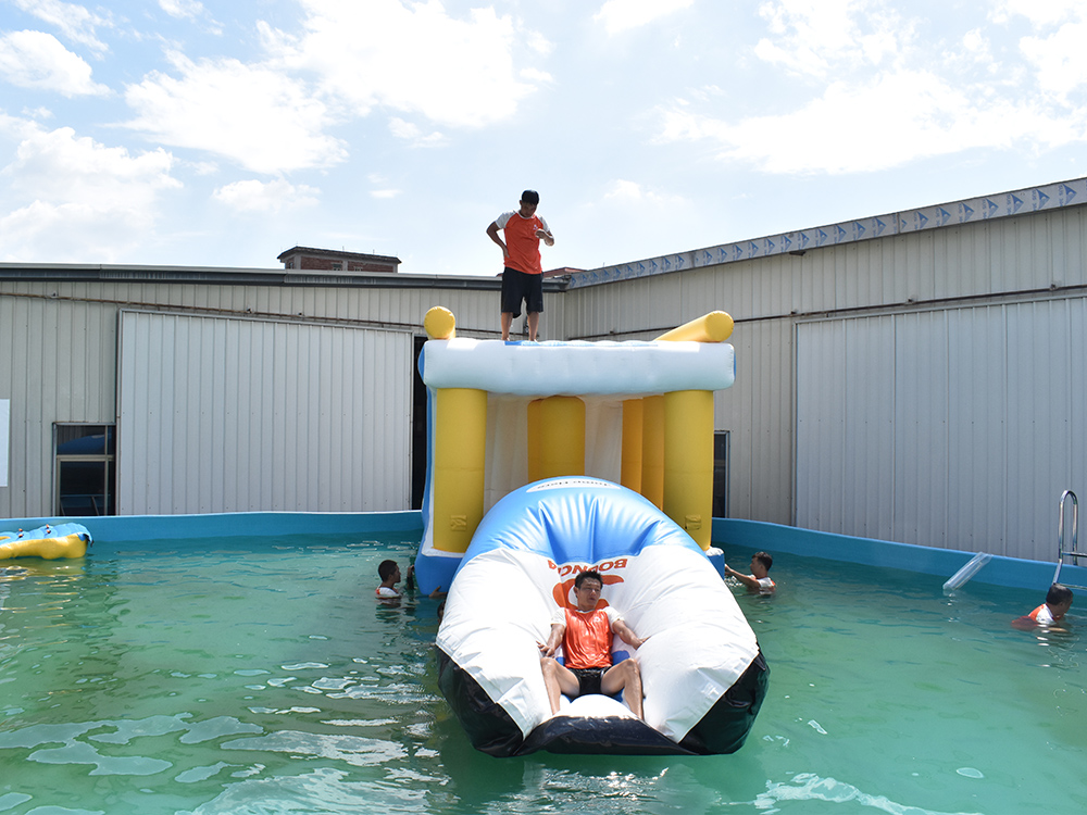 Commercial Grade Inflatable Water Jumping Pillow For Lake - Jumping Pillow
