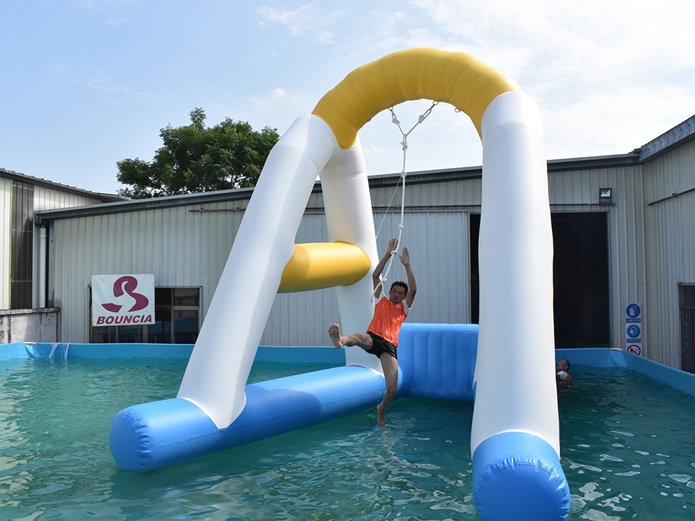 Funny Inflatable Water Park Toys For Adults - Rope Swing
