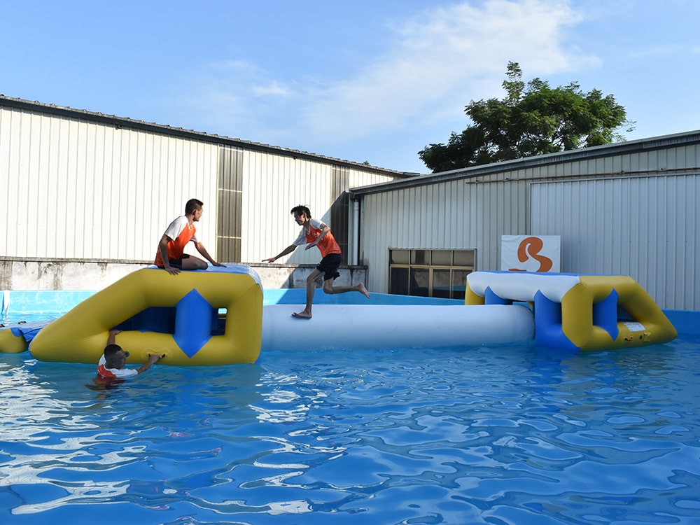 Popular Inflatable Water Obstacle Course - Rolling Balance