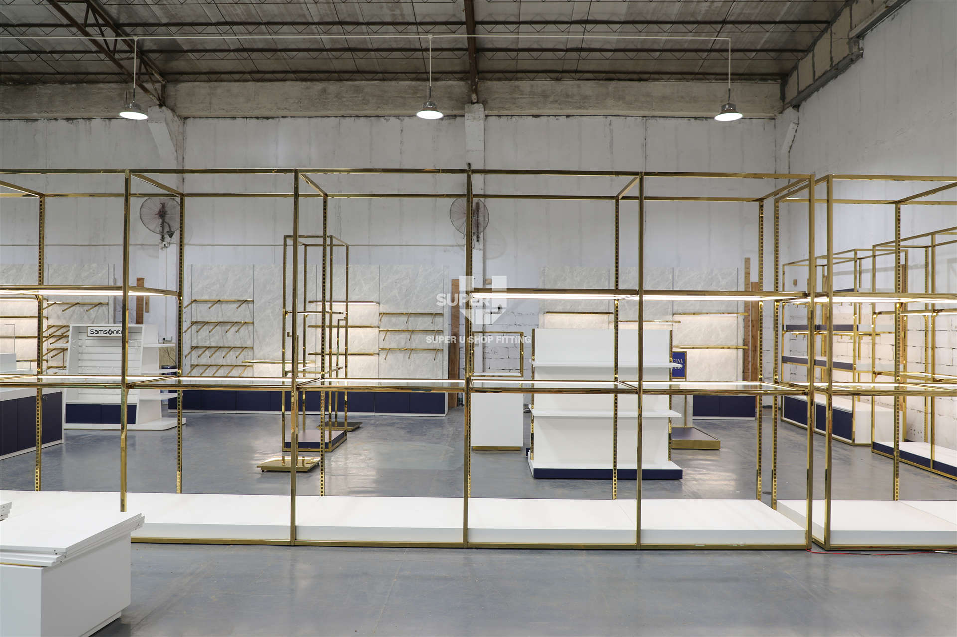 Revolutionizing Retail Spaces: Shop Design Ideas with Arcular Design ...