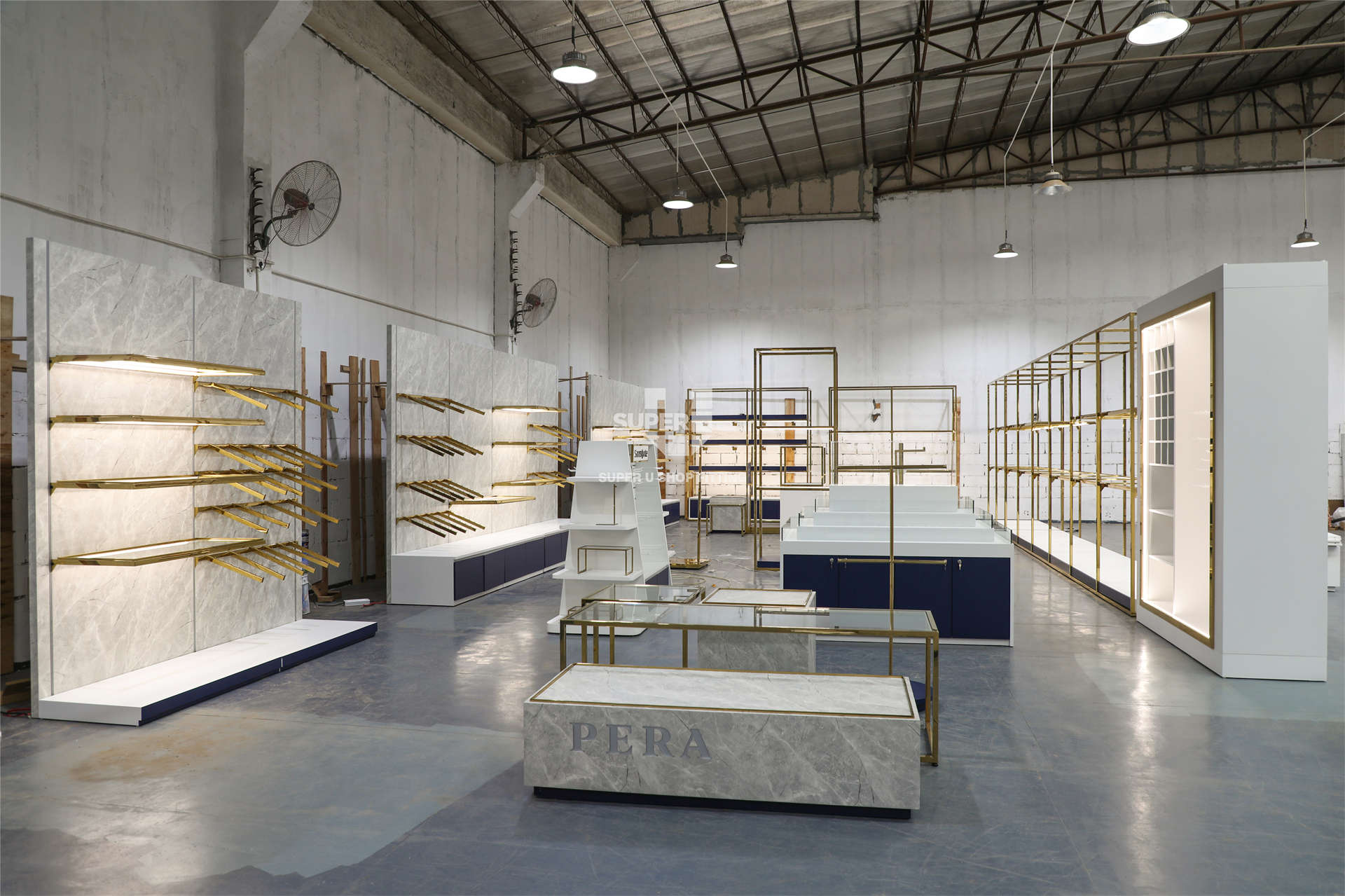 Revolutionizing Retail Spaces: Shop Design Ideas with Arcular Design ...