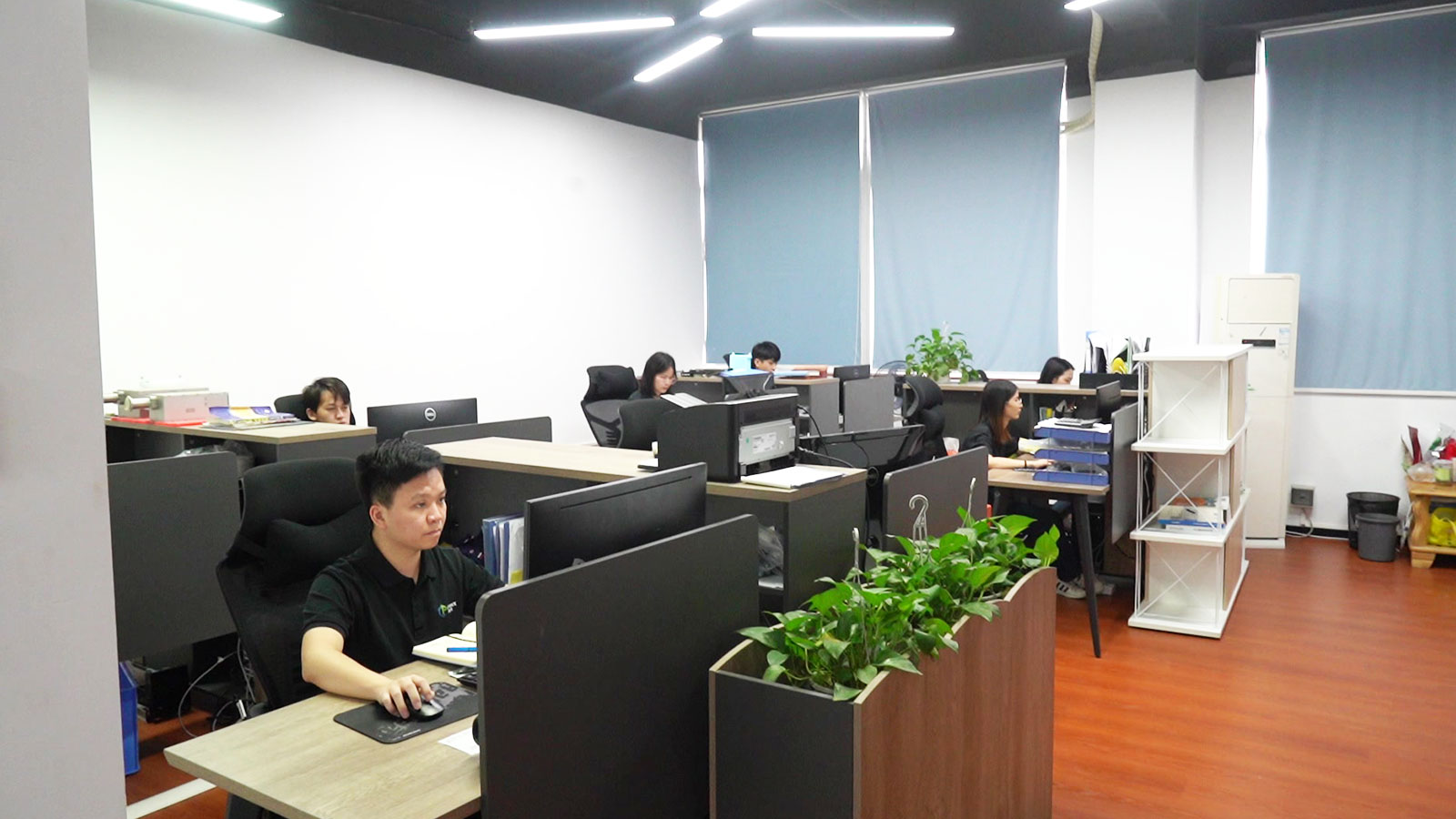 ABOUT US | Correct Pack