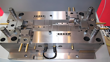 Custom Plastic Molds | GOLDCATTLE