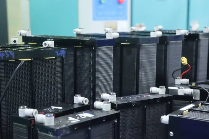 New Results in Fuel Cell Research and Development, Performance is ...