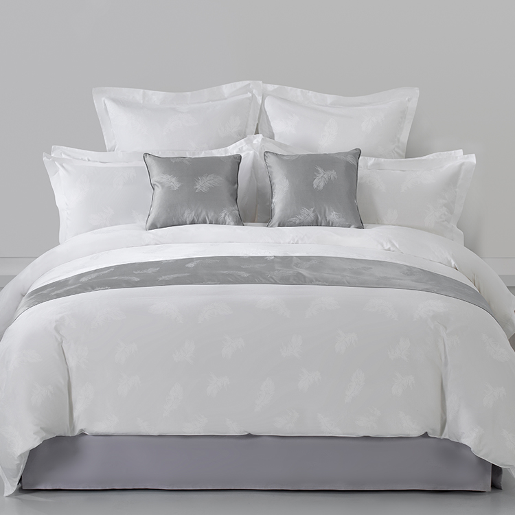 High Quality Luxury 5 Star Hotel Bedding Set Feather Pattern Custom ...