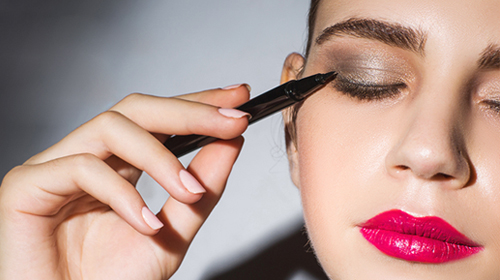 Best Liquid Eyeliner and How You Can Apply Them? | Banffee Makeup