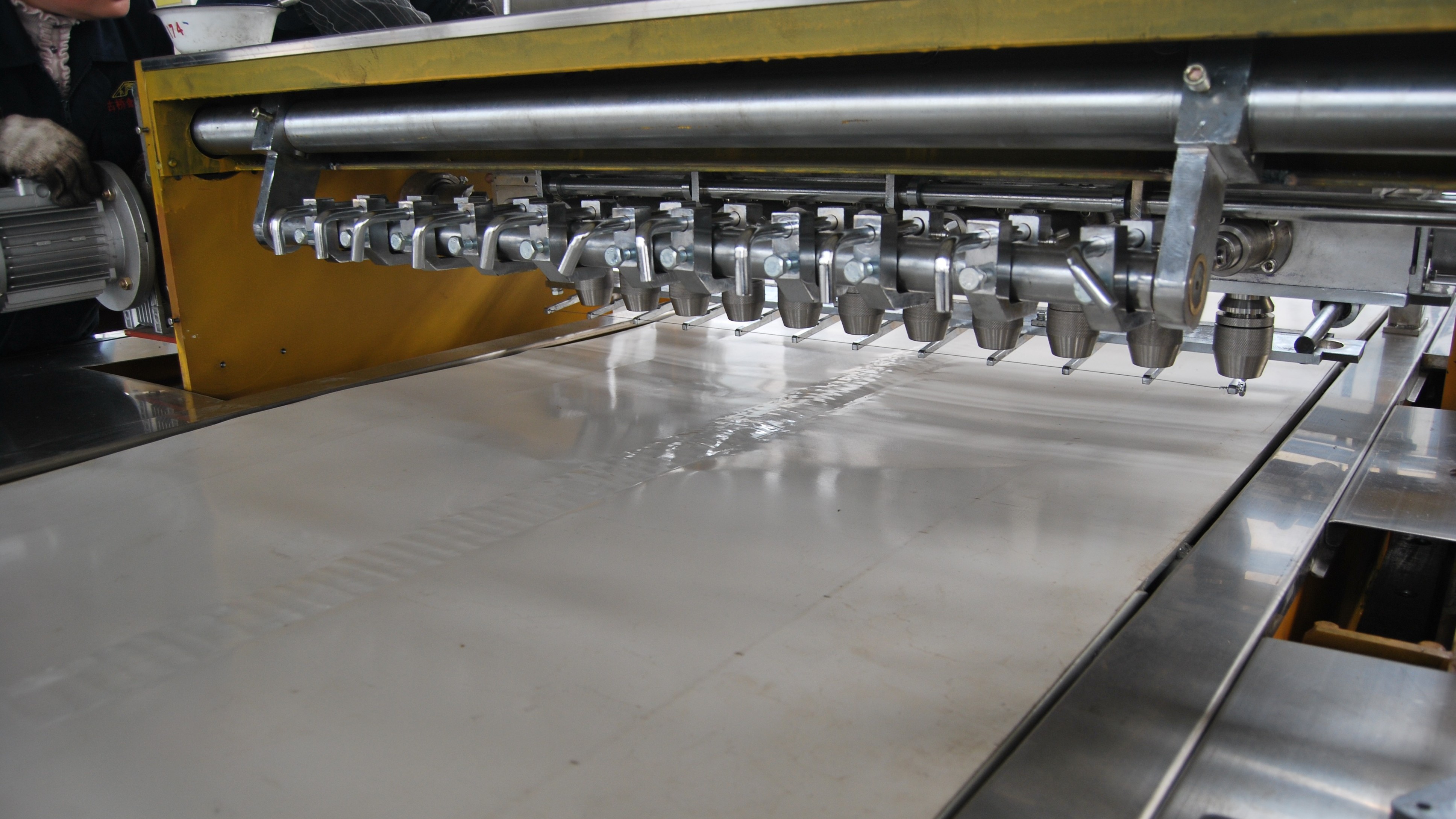 Maintaining a Safe and Hygienic Food Production Line | HG INDUSTRY GROUP